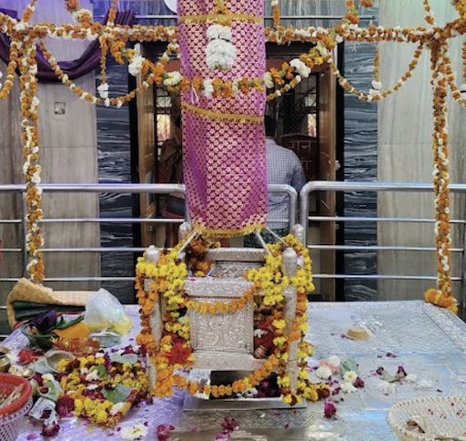 Alopi Devi Shakti Peeth, Prayagraj - DoRituals